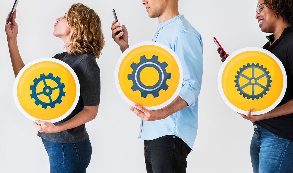 People using smartphones and holding | Premium Photo - rawpixel