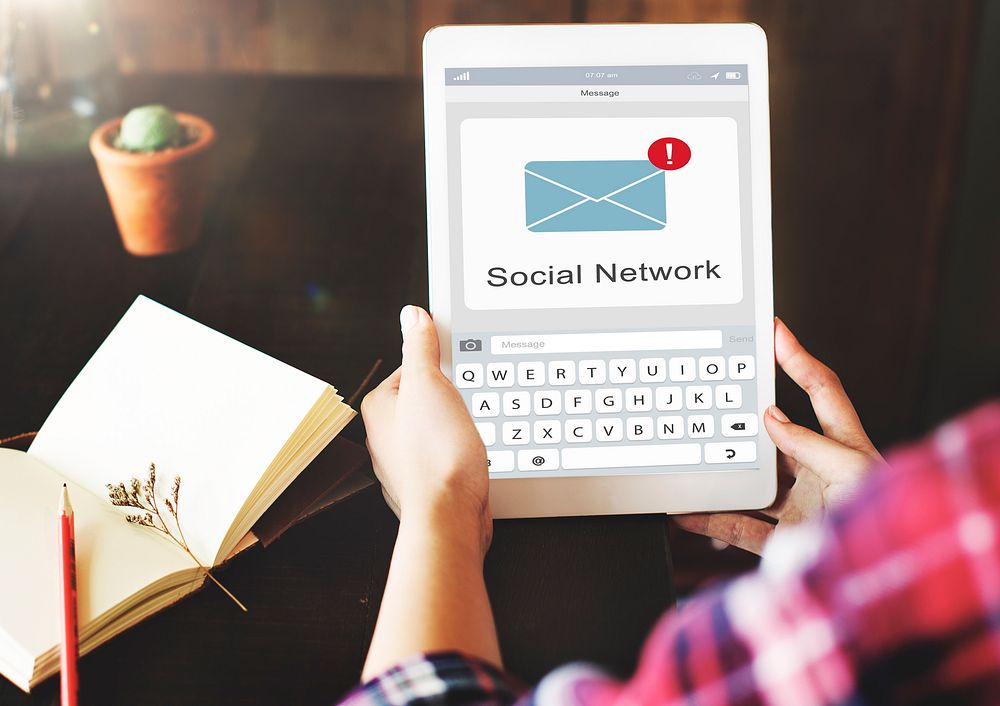 Online Message Social Network Concept | Free Photo - rawpixel
