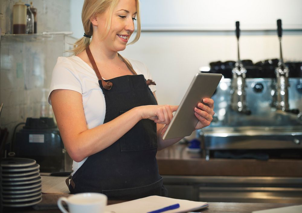 Barista Cafe Making Coffee Service | Premium Photo - rawpixel