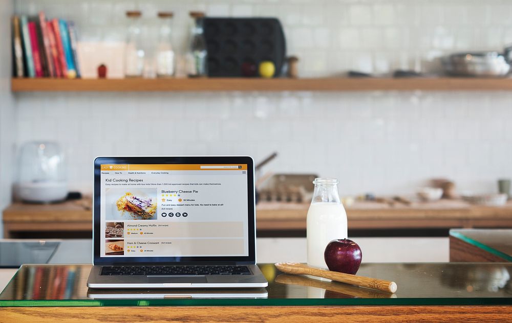 Pastry recipe website computer laptop | Premium Photo - rawpixel