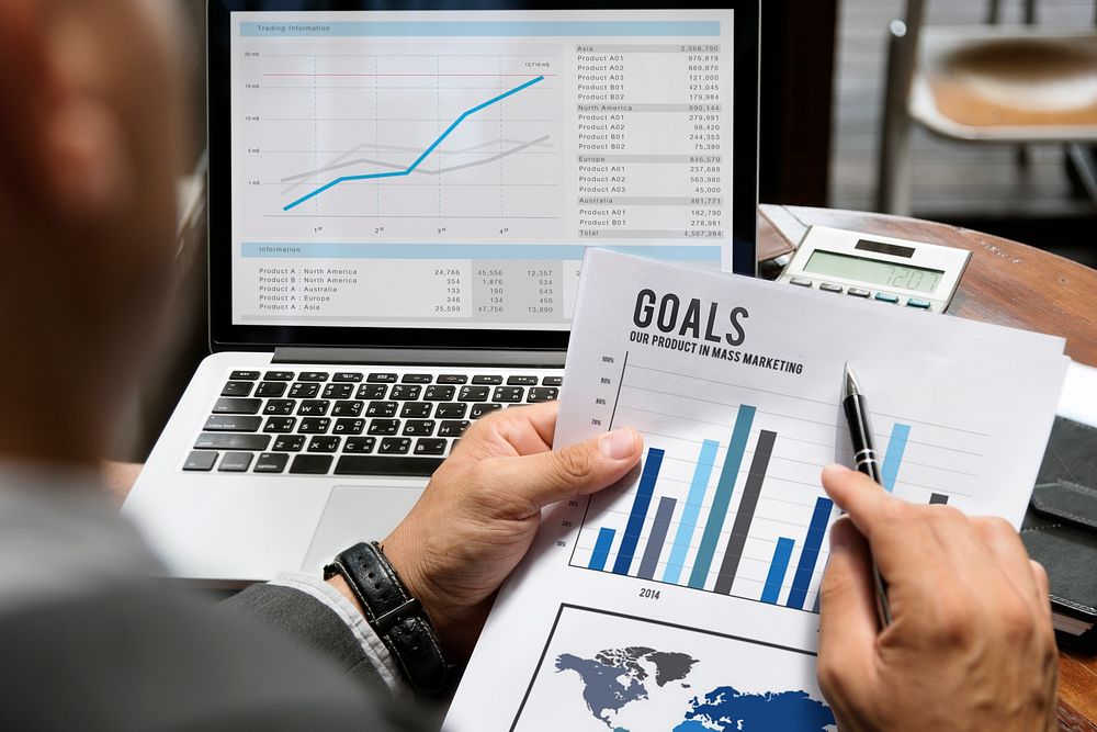 Data Management Perfomance Graph Concept | Premium Photo - rawpixel