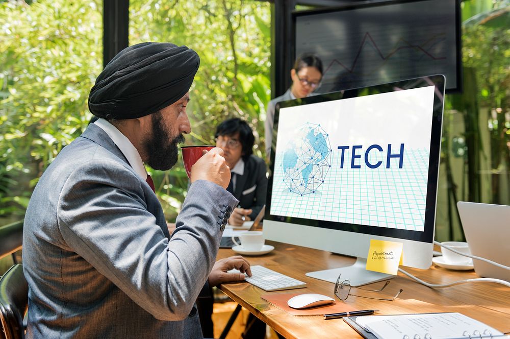 Man working computer network graphic | Premium Photo - rawpixel