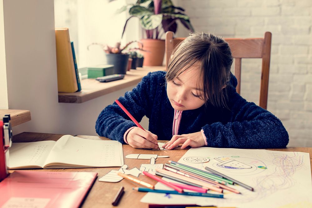 Little Kid Drawing Sketching Cute | Free Photo - rawpixel