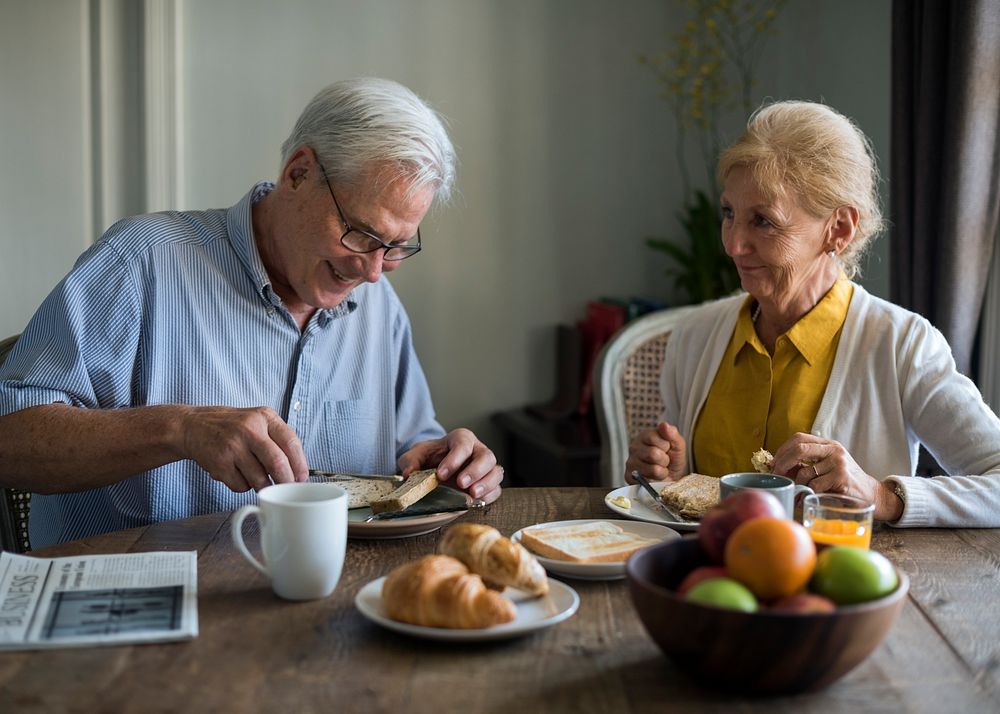 Senior Adult Couple Eat Breakfast | Premium Photo - rawpixel