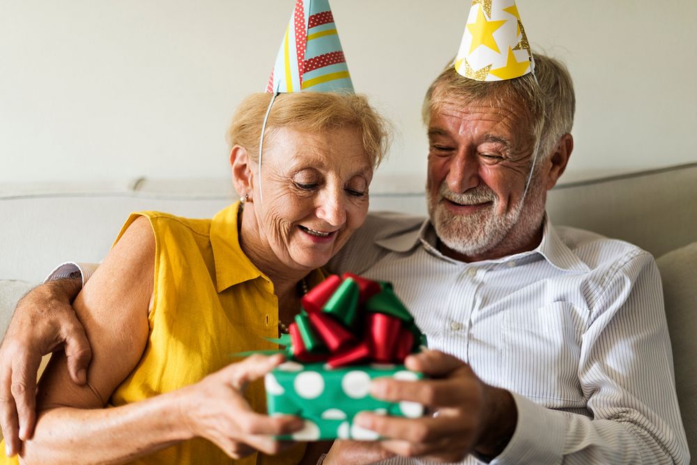 Senior Life Celebration Birthday Present | Premium Photo - rawpixel