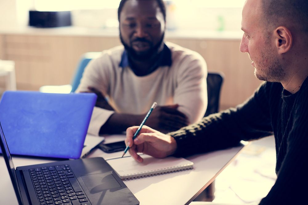 People using computer laptop | Premium Photo - rawpixel