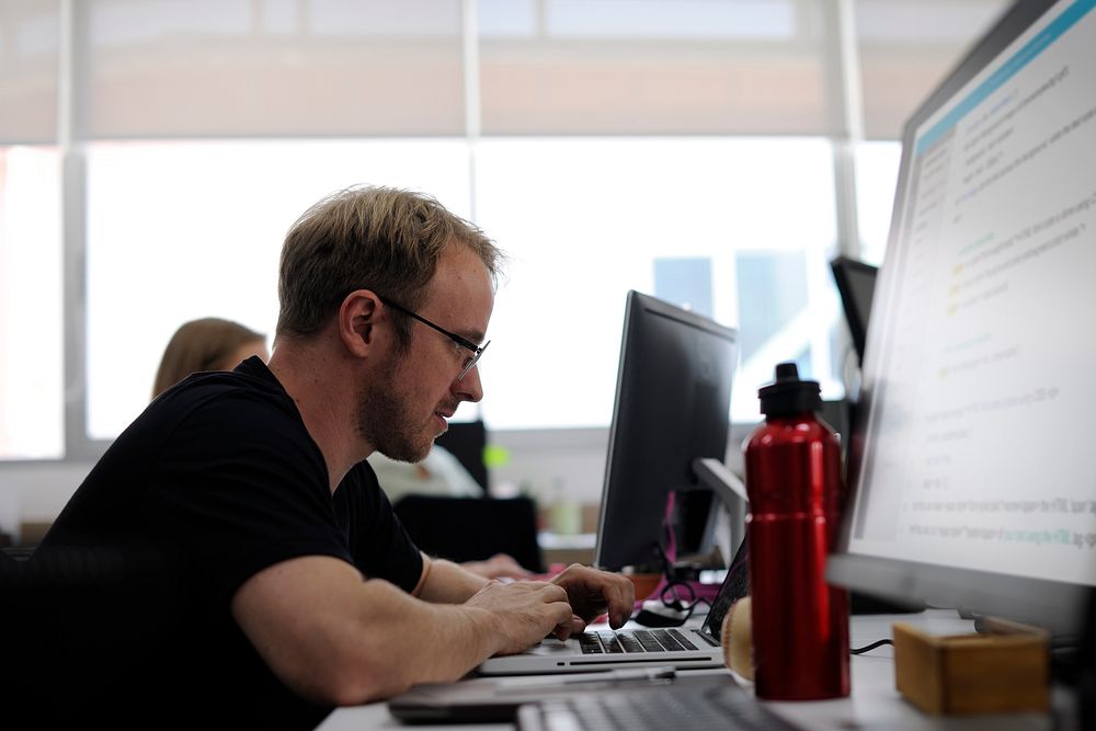 Caucasian man using computer laptop | Premium Photo - rawpixel