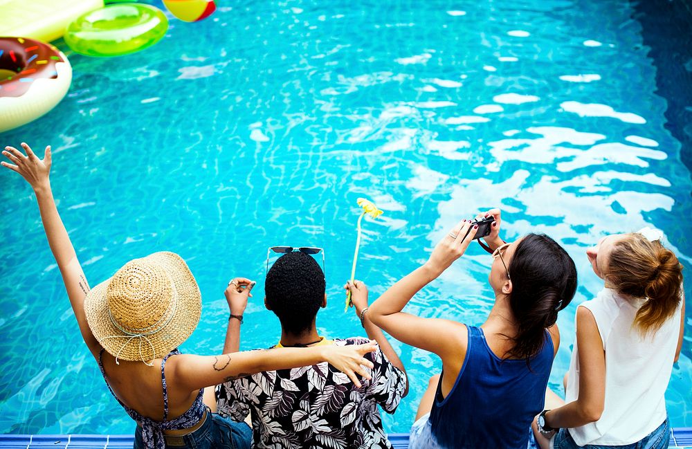 Group of diverse women sitting | Premium Photo - rawpixel