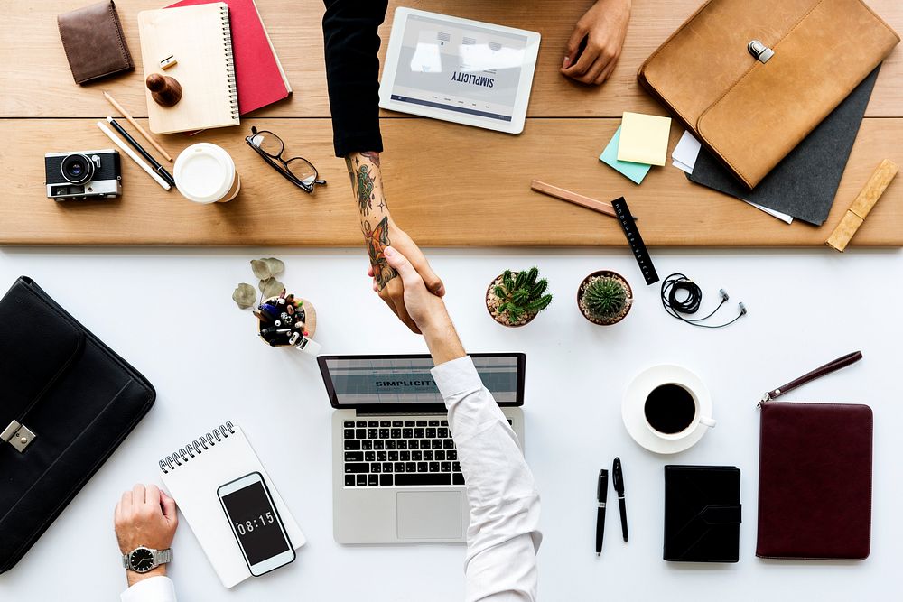 Shakehand Images | Free Photos, PNG Stickers, Wallpapers & Backgrounds ...