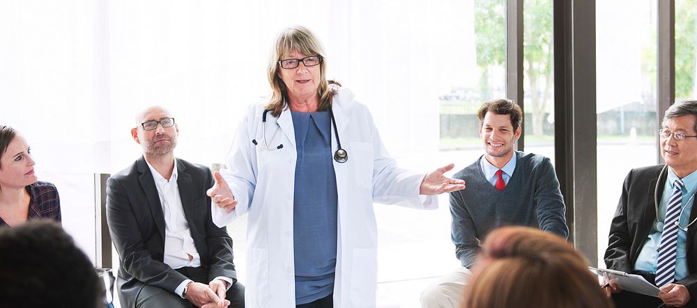 Group of medical people having | Premium Photo - rawpixel