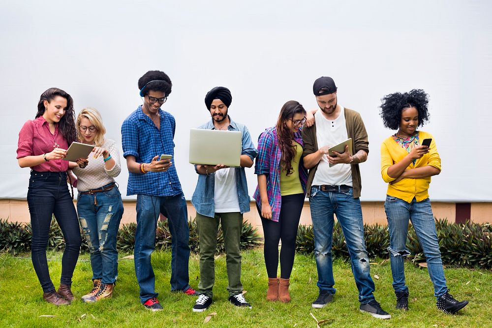 College Students Using Digital Devices | Premium Photo - rawpixel