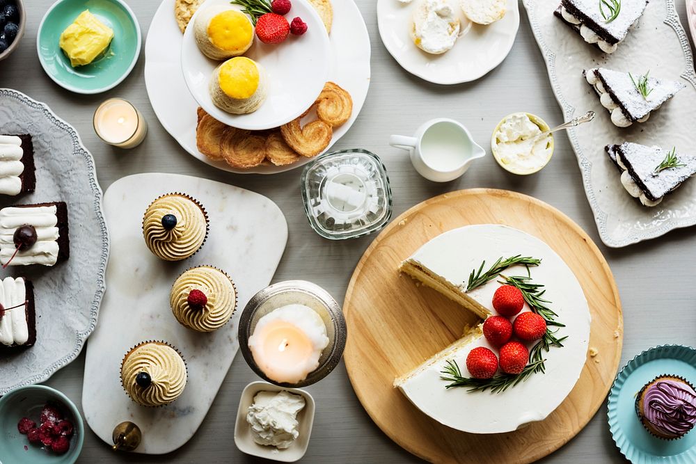 Ceremony celebration bakery sweets happiness | Premium Photo - rawpixel