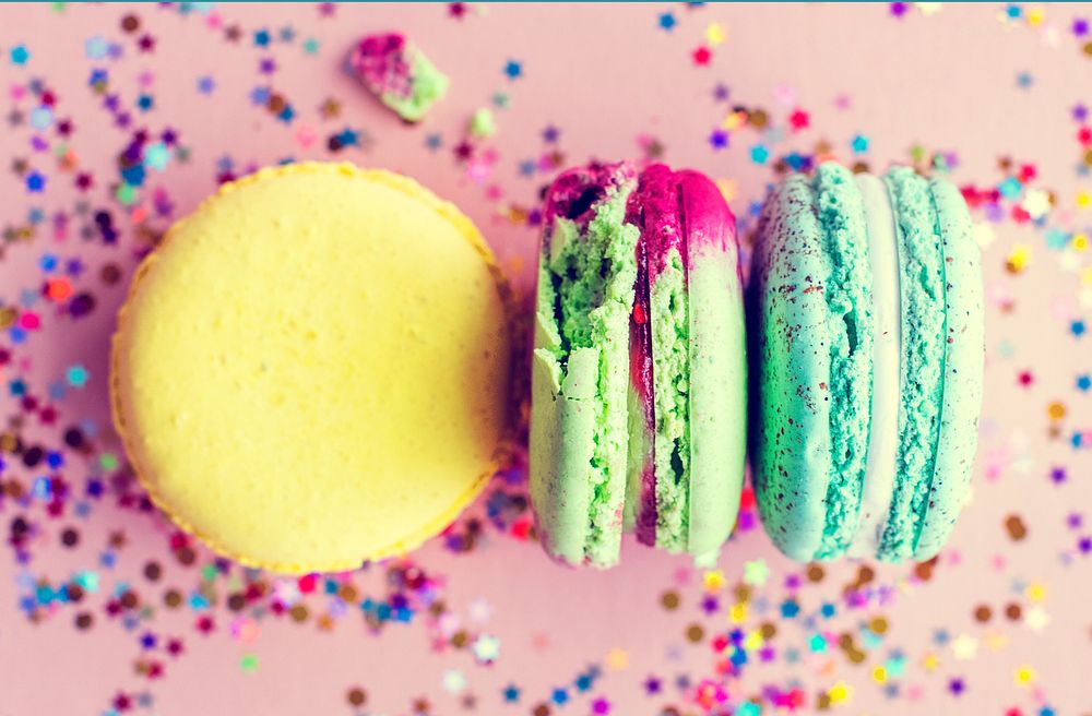 Macaron and confetti | Premium Photo - rawpixel