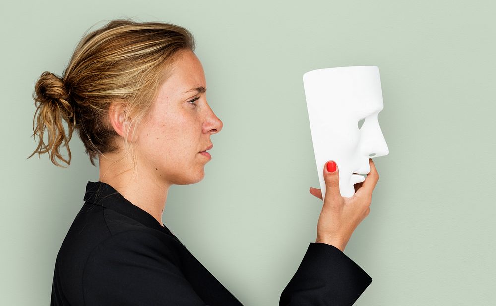 Caucasian woman Frowning Mask Concept | Premium Photo - rawpixel