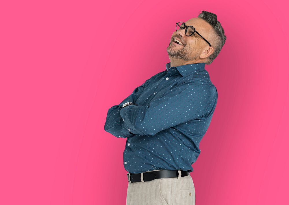 Caucasian Man Folding Arms Smiling | Premium Photo - rawpixel