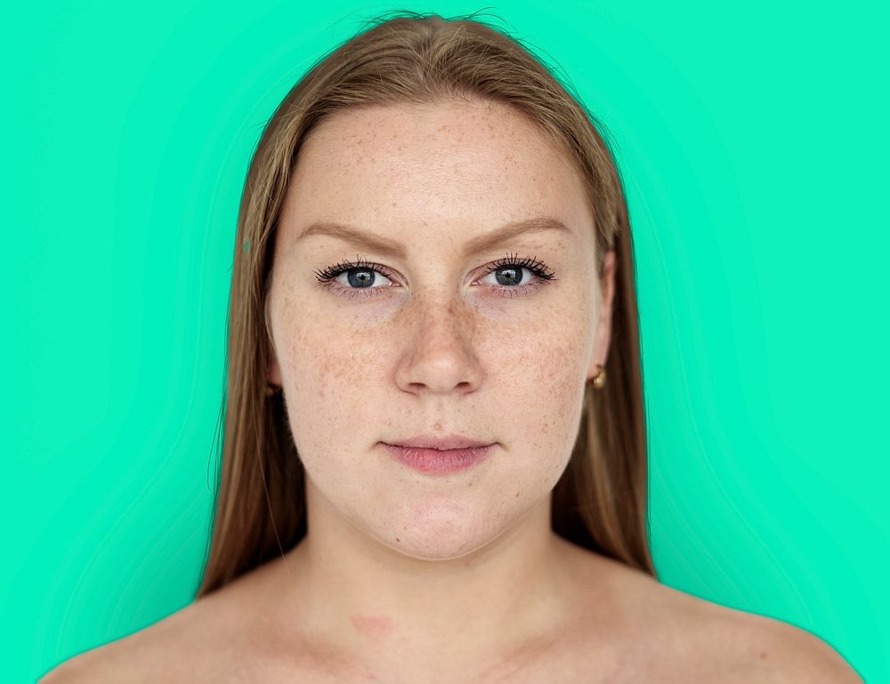 Woman Ginger Hair Bare Chest | Premium Photo - rawpixel