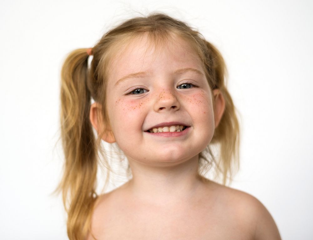 Portrait of a young girl | Free Photo - rawpixel
