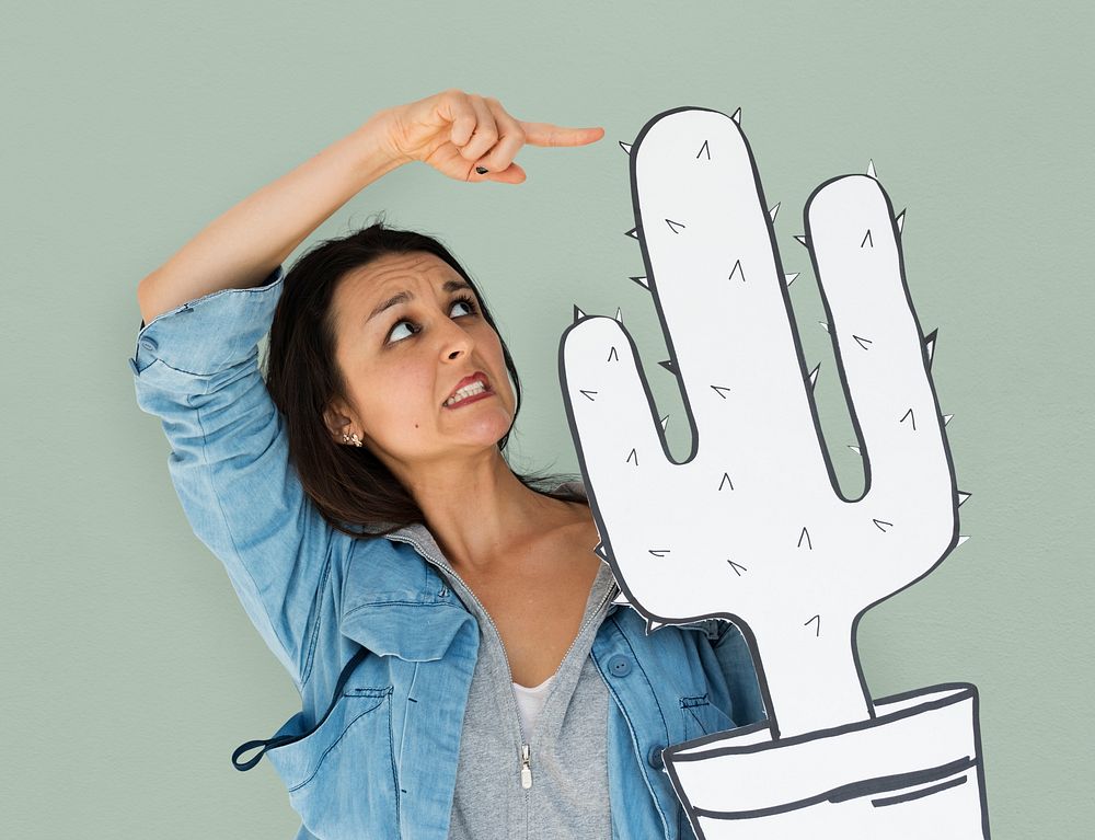 Woman Scared Paper Craft Arts | Premium Photo - rawpixel