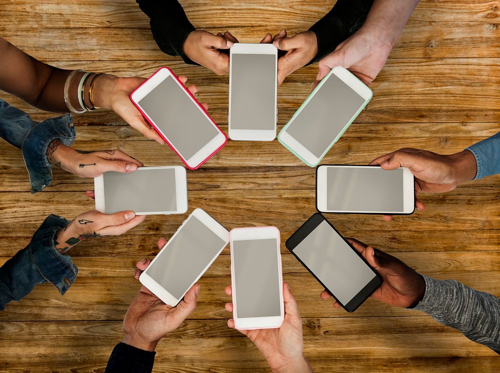 Group of people using mobile | Premium Photo - rawpixel