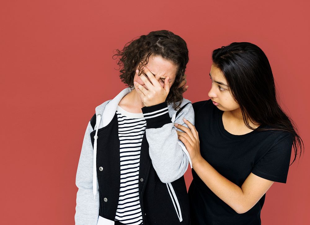 Friends crying sadness and soothe | Premium Photo - rawpixel