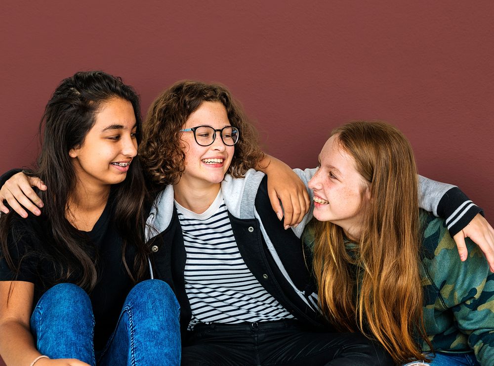 Group Diverse Young Adult Friendship | Premium Photo - rawpixel