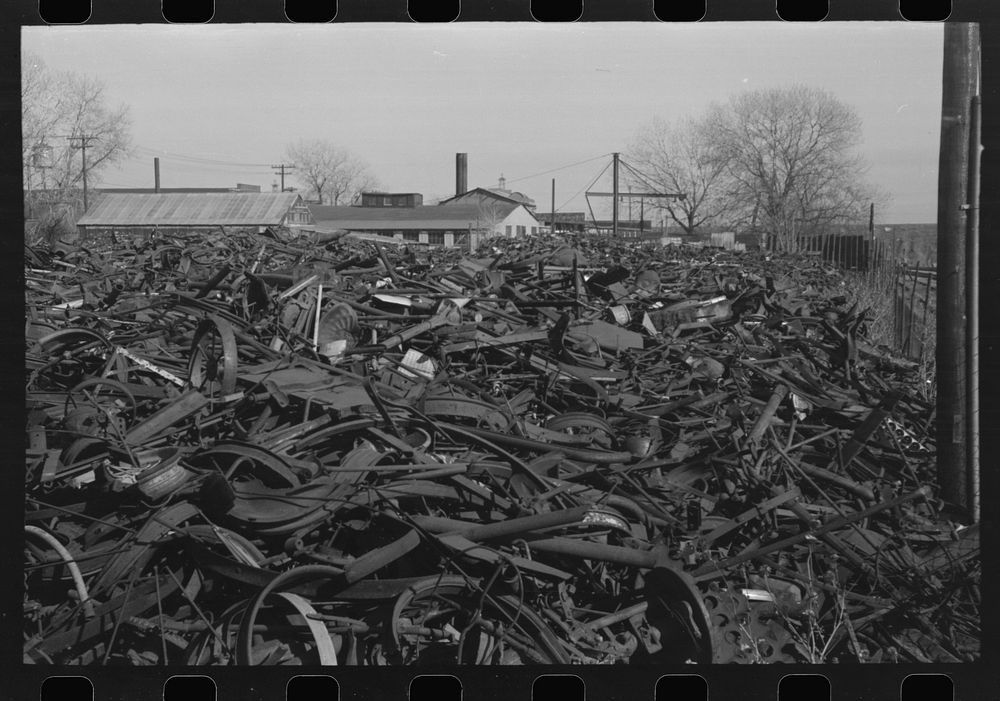 Lotfull scrap iron, Oklahoma City, | Free Photo - rawpixel
