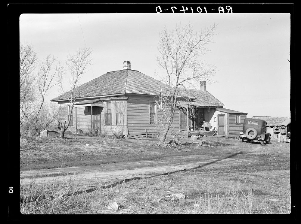 Farm home Andy Grubb Mount | Free Photo - rawpixel