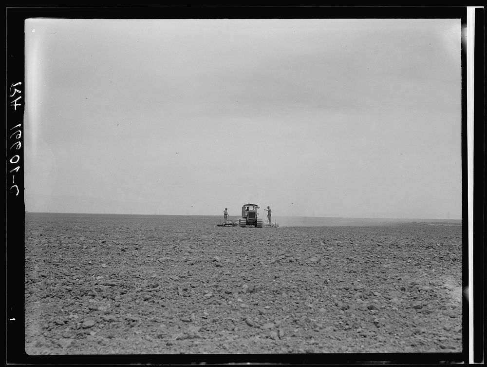 Harrowing 2,000 acre wheat field | Free Photo - rawpixel