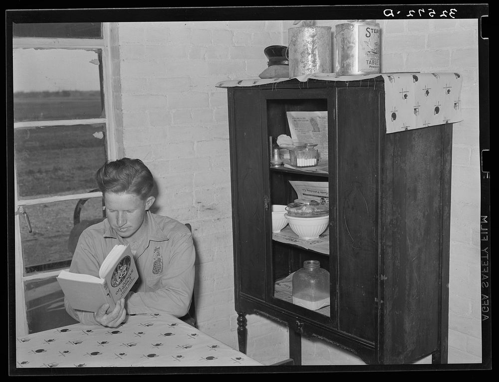 Son El Indio, Texas, pioneer | Free Photo - rawpixel