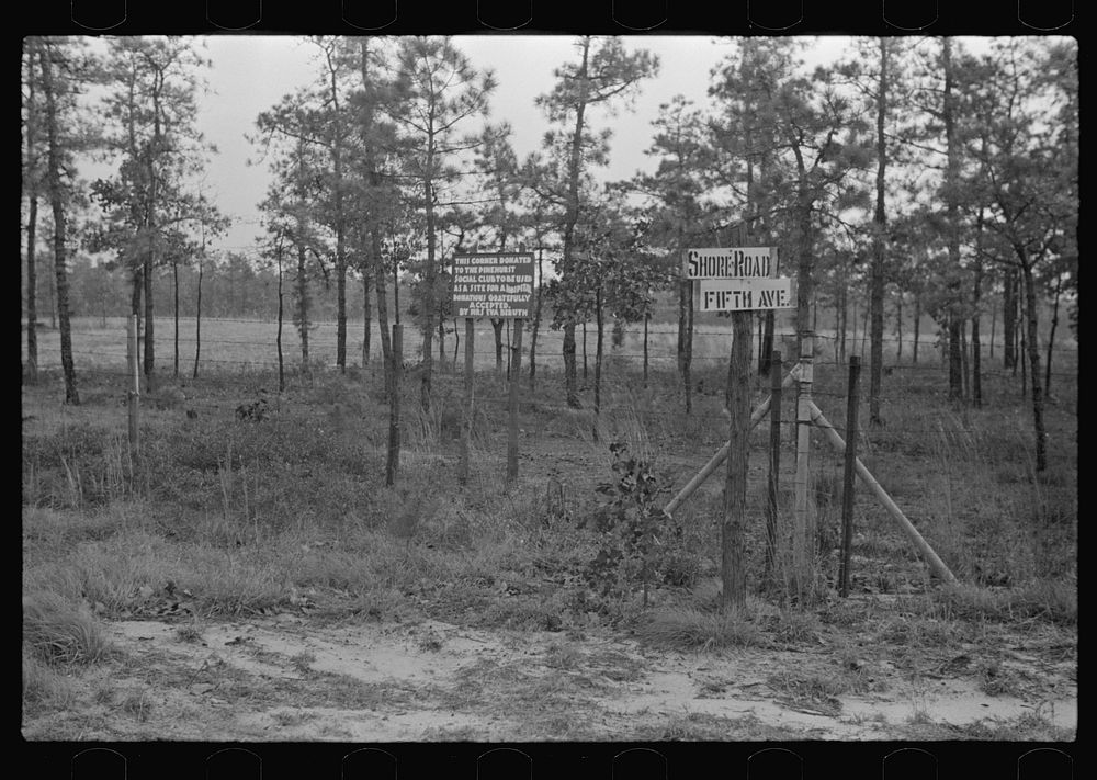 Sign showing donation land land | Free Photo - rawpixel