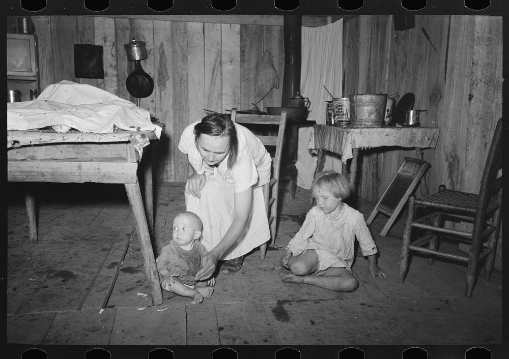 Interior house without windows, home | Free Photo - rawpixel