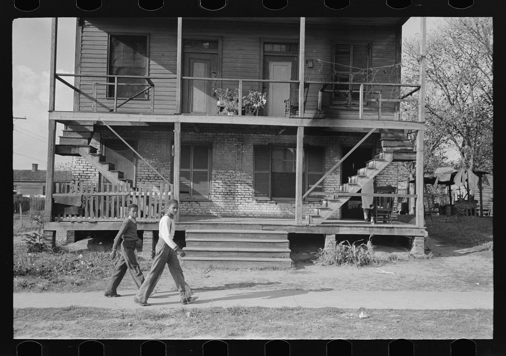 House unusual staircase, Mobile, Alabama | Free Photo - rawpixel