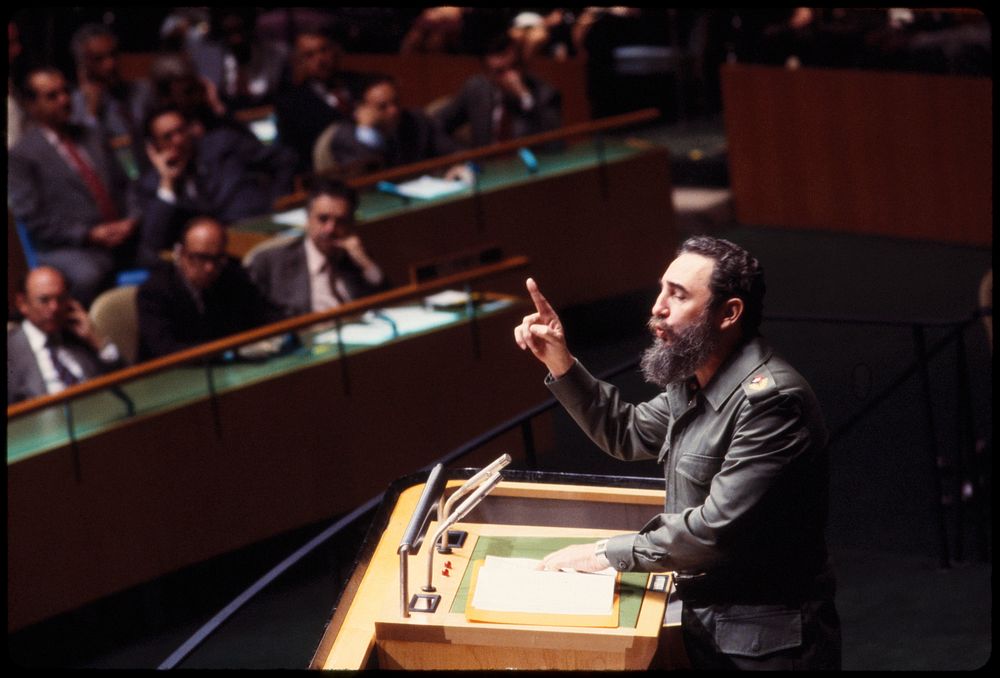 Fidel Castro speaking United Nations, | Free Photo - rawpixel