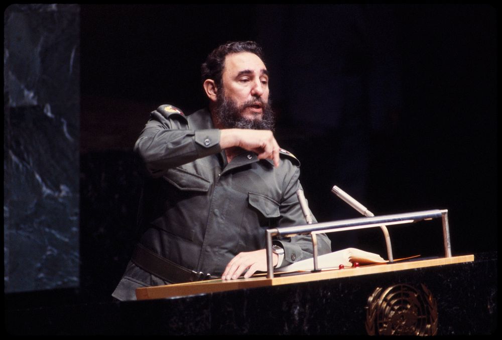 Fidel Castro speaking United Nations, | Free Photo - rawpixel