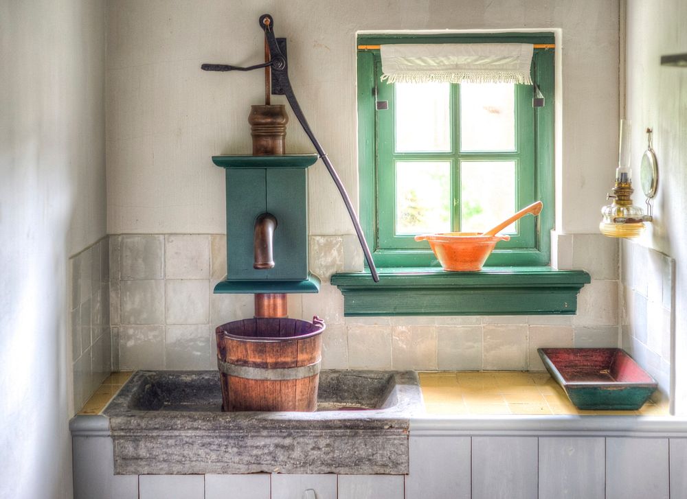 Vintage Dutch kitchen | Free Photo - rawpixel