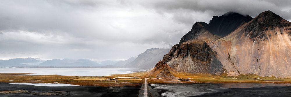 Scenic view of natural sea | Premium Photo - rawpixel