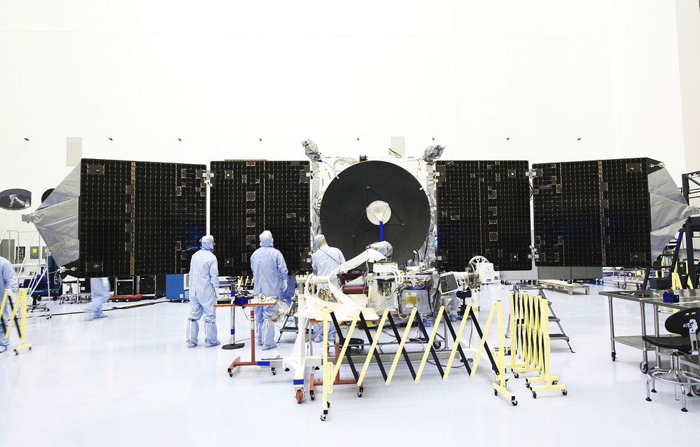 Inside the Payload Hazardous Servicing | Free Photo - rawpixel