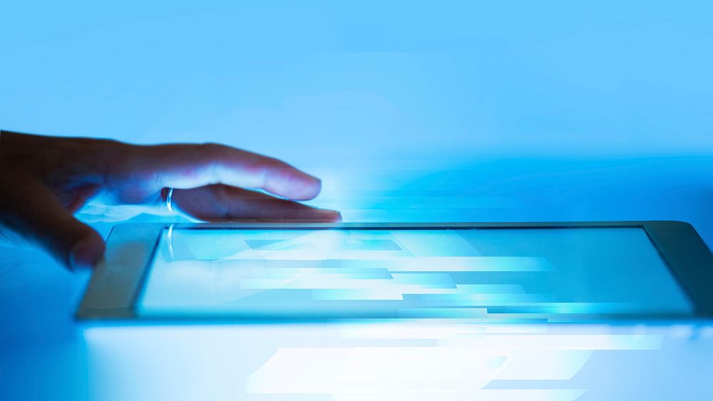 Man using digital tablet device | Premium PSD - rawpixel