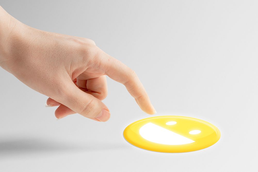Closeup hand clicking psd smiley | Premium PSD - rawpixel