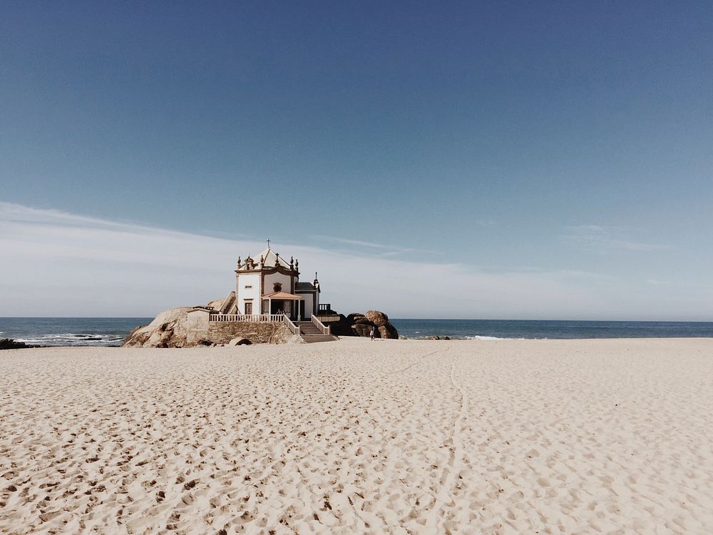 House rocks sand beach Vila | Free Photo - rawpixel