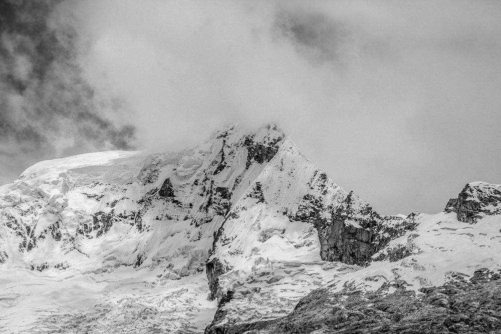 Monochromatic view snowy mountainscape fog. | Free Photo - rawpixel