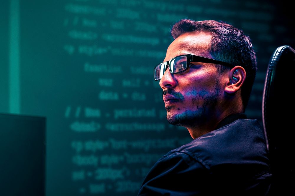 Man analysing binary code virtual | Premium Photo - rawpixel