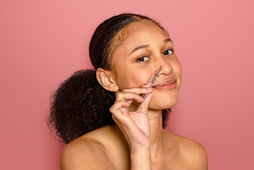 Woman clearing skin from acne | Premium Photo - rawpixel