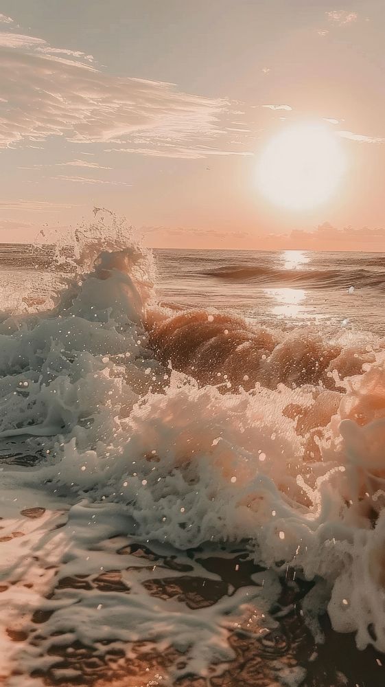 Neutral ocean shoreline outdoors. | Premium Photo - rawpixel