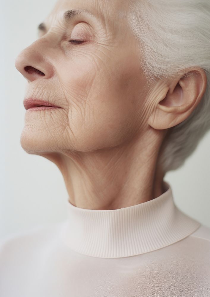 elderly woman neck photography portrait | Premium Photo - rawpixel