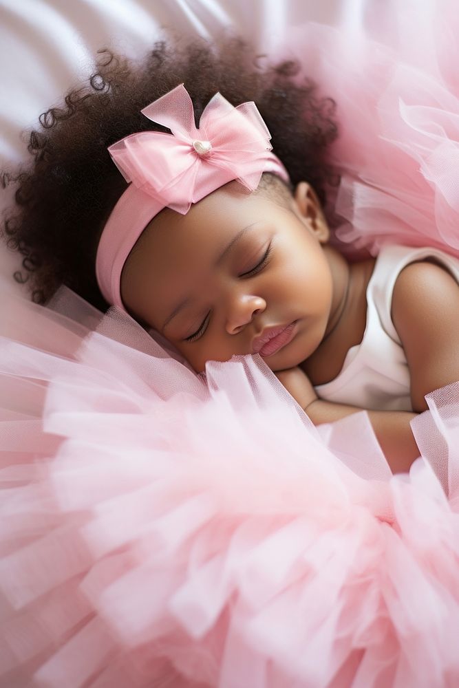 Newborn african american baby girl | Free Photo - rawpixel