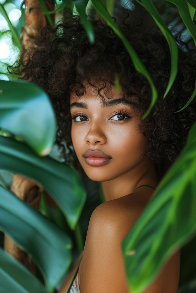 Charming black female portrait looking | Free Photo - rawpixel