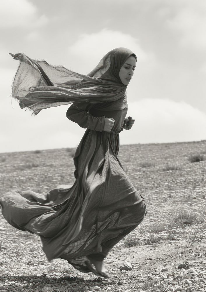 An iranian woman running photography | Premium Photo - rawpixel