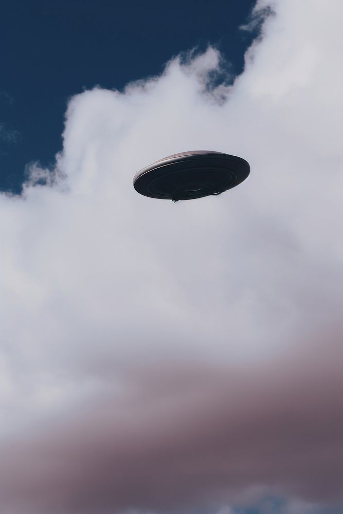 Photo alien outdoors airship sky. | Premium Photo - rawpixel