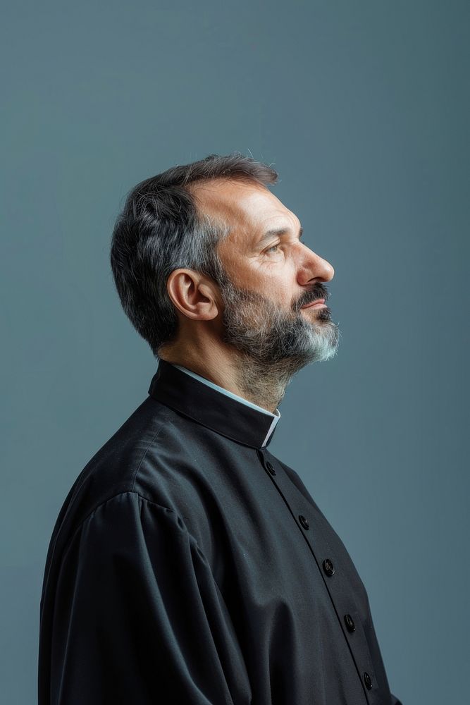 Priest side portrait photo photography | Free Photo - rawpixel